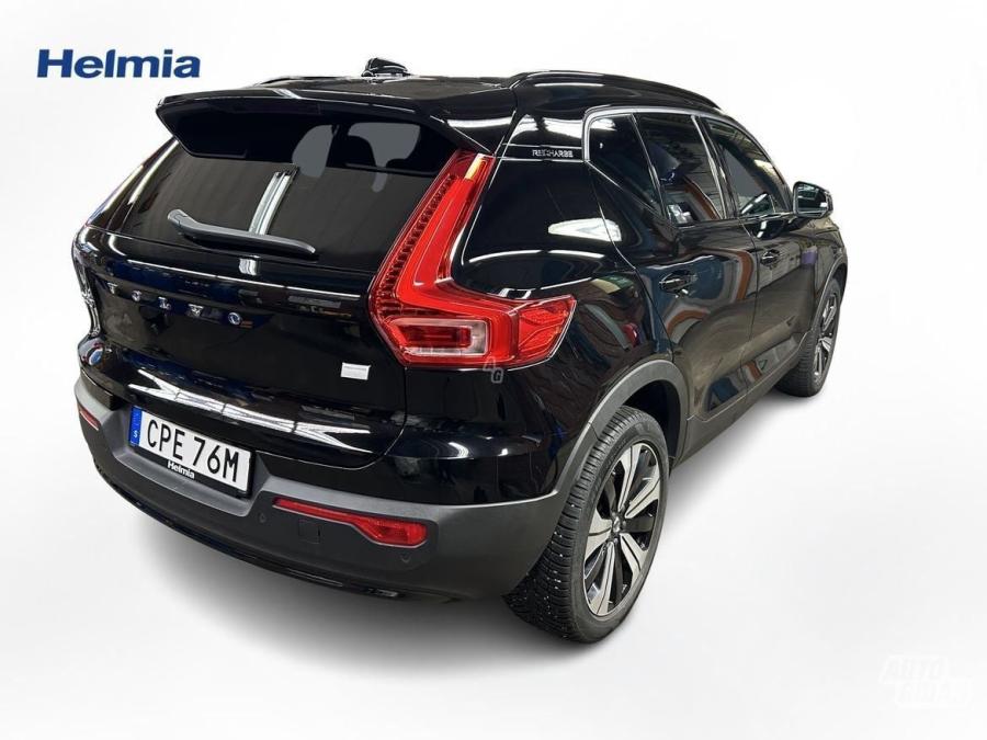 Black Volvo XC40 2023 in Kaunas, with an engine capacity of 0.00 L and mileage of 40 thousand km for 35770 €, photo 4 on AUTOMOTO.COM.LV