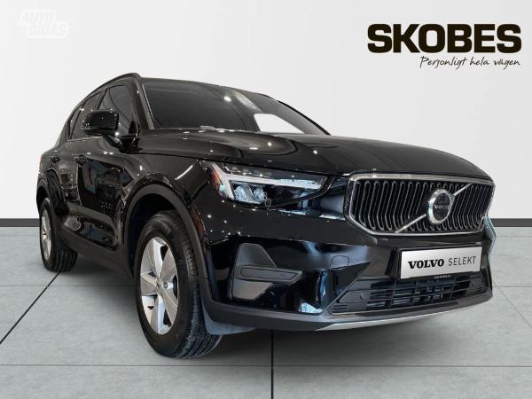 Black Volvo XC40 2023 in Kaunas, with an engine capacity of 0.00 L and mileage of 76 thousand km for 31477 €, photo 1 on AUTOMOTO.COM.LV