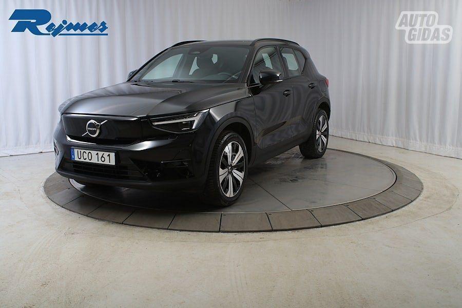 Black Volvo XC40 2023 in Kaunas, with an engine capacity of 0.00 L and mileage of 61 thousand km for 33969 €, photo 1 on AUTOMOTO.COM.LV