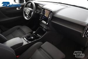 Black Volvo XC40 2023 in Kaunas, with an engine capacity of 0.00 L and mileage of 61 thousand km for 33969 €, photo 9 on AUTOMOTO.COM.LV