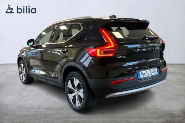 Melns Volvo XC40 2023 Kauņa, ar dzinēja tilpumu 0.00 L un nobraukumu 46 tūkst. km par 37679 €, foto 2 vietnē AUTOMOTO.COM.LV