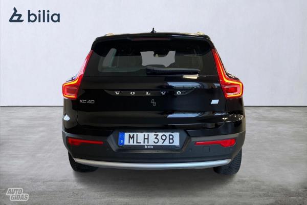Melns Volvo XC40 2023 Kauņa, ar dzinēja tilpumu 0.00 L un nobraukumu 46 tūkst. km par 37679 €, foto 5 vietnē AUTOMOTO.COM.LV