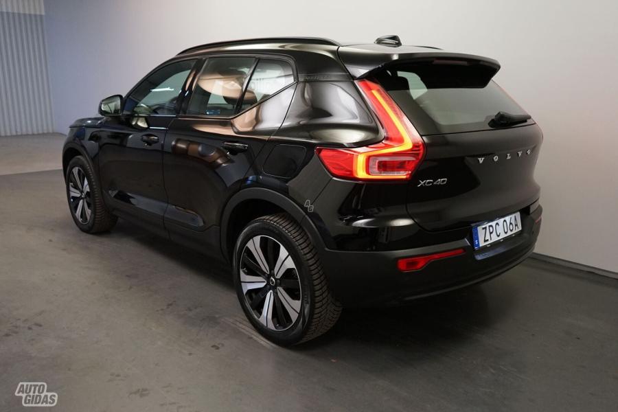 Black Volvo XC40 2023 in Kaunas, with an engine capacity of 0.00 L and mileage of 22 thousand km for 35700 €, photo 4 on AUTOMOTO.COM.LV
