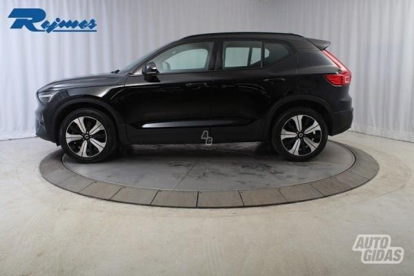 Black Volvo XC40 2023 in Kaunas, with an engine capacity of 0.00 L and mileage of 61 thousand km for 33799 €, photo 3 on AUTOMOTO.COM.LV
