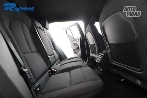 Black Volvo XC40 2023 in Kaunas, with an engine capacity of 0.00 L and mileage of 61 thousand km for 33799 €, photo 8 on AUTOMOTO.COM.LV