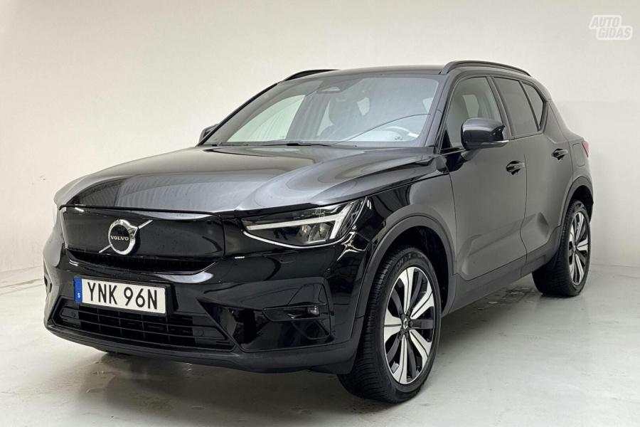 Melns Volvo XC40 2023 Kauņa, ar dzinēja tilpumu 0.00 L un nobraukumu 92 tūkst. km par 30802 €, foto 1 vietnē AUTOMOTO.COM.LV