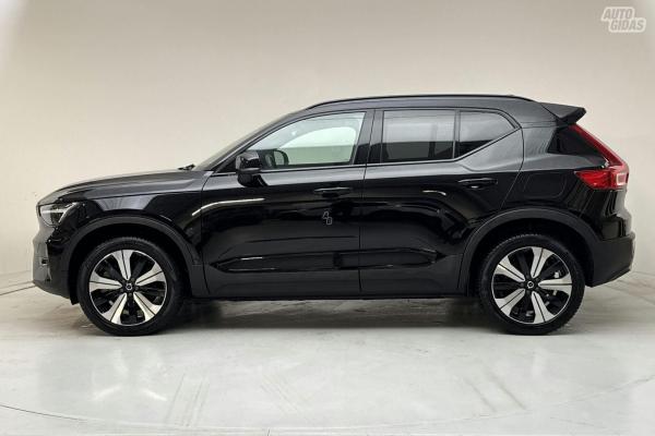 Melns Volvo XC40 2023 Kauņa, ar dzinēja tilpumu 0.00 L un nobraukumu 92 tūkst. km par 30802 €, foto 2 vietnē AUTOMOTO.COM.LV
