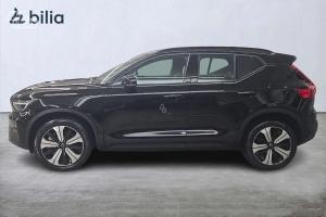 Black Volvo XC40 2023 in Kaunas, with an engine capacity of 0.00 L and mileage of 30 thousand km for 36101 €, photo 4 on AUTOMOTO.COM.LV