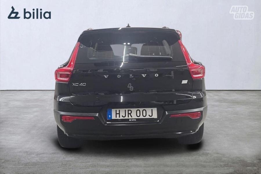Black Volvo XC40 2023 in Kaunas, with an engine capacity of 0.00 L and mileage of 30 thousand km for 36101 €, photo 6 on AUTOMOTO.COM.LV