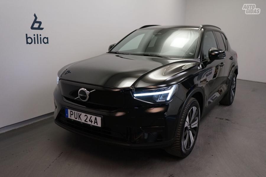 Black Volvo XC40 2023 in Kaunas, with an engine capacity of 0.00 L and mileage of 61 thousand km for 34101 €, photo 1 on AUTOMOTO.COM.LV