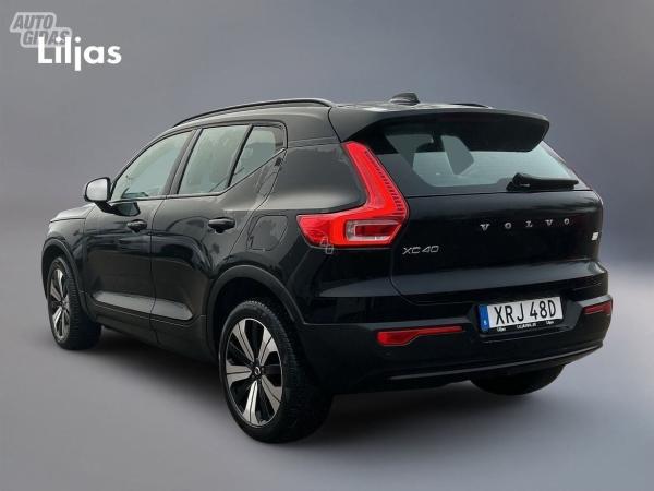 Melns Volvo XC40 2023 Kauņa, ar dzinēja tilpumu 0.00 L un nobraukumu 43 tūkst. km par 33072 €, foto 3 vietnē AUTOMOTO.COM.LV