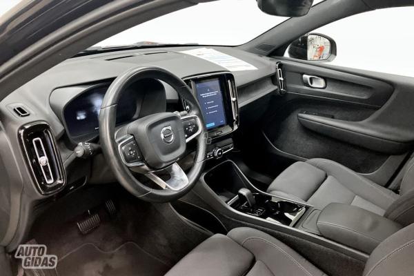 Melns Volvo XC40 2023 Kauņa, ar dzinēja tilpumu 0.00 L un nobraukumu 80 tūkst. km par 33238 €, foto 5 vietnē AUTOMOTO.COM.LV