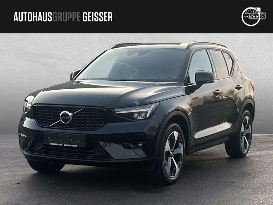 Melns Volvo XC40 2023 Kauņa, ar dzinēja tilpumu 1.50 L un nobraukumu 78 tūkst. km par 31009 €, foto 1 vietnē AUTOMOTO.COM.LV
