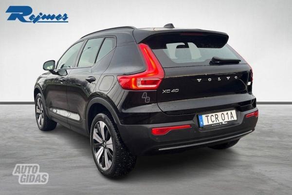 Melns Volvo XC40 2023 Kauņa, ar dzinēja tilpumu 0.00 L un nobraukumu 39 tūkst. km par 33719 €, foto 2 vietnē AUTOMOTO.COM.LV