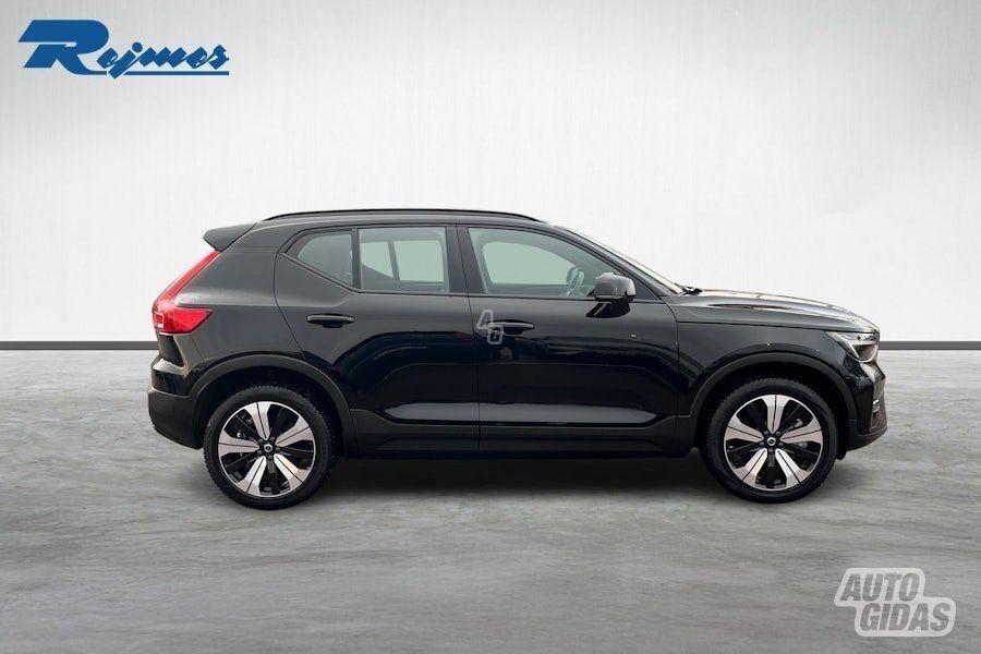 Melns Volvo XC40 2023 Kauņa, ar dzinēja tilpumu 0.00 L un nobraukumu 39 tūkst. km par 33719 €, foto 16 vietnē AUTOMOTO.COM.LV