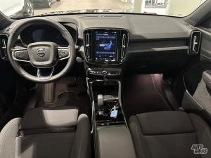 Black Volvo XC40 2023 in Kaunas, with an engine capacity of 0.00 L and mileage of 31 thousand km for 35655 €, photo 9 on AUTOMOTO.COM.LV