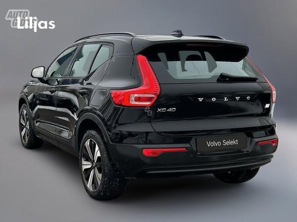Melns Volvo XC40 2023 Kauņa, ar dzinēja tilpumu 0.00 L un nobraukumu 48 tūkst. km par 32166 €, foto 3 vietnē AUTOMOTO.COM.LV