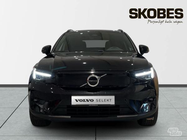 Черный Вольво XC40 2023 в Каунас, объемом двигателя 0.00 л и пробегом 64 тыс. км за 36147 €, фото 3 на AUTOMOTO.COM.LV