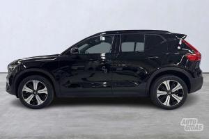 Black Volvo XC40 2023 in Kaunas, with an engine capacity of 0.00 L and mileage of 24 thousand km for 34220 €, photo 2 on AUTOMOTO.COM.LV