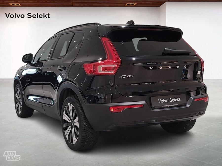 Black Volvo XC40 2023 in Kaunas, with an engine capacity of 0.00 L and mileage of 21 thousand km for 35115 €, photo 2 on AUTOMOTO.COM.LV