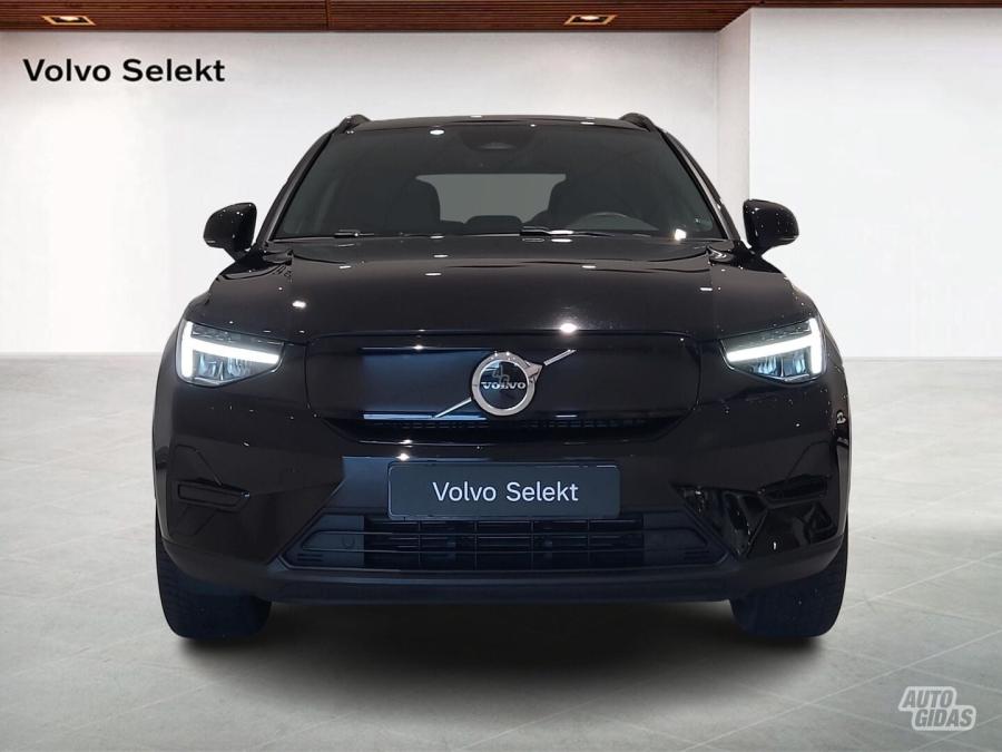 Black Volvo XC40 2023 in Kaunas, with an engine capacity of 0.00 L and mileage of 21 thousand km for 35115 €, photo 8 on AUTOMOTO.COM.LV