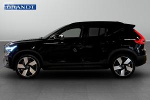 Black Volvo XC40 2023 in Kaunas, with an engine capacity of 0.00 L and mileage of 47 thousand km for 37169 €, photo 3 on AUTOMOTO.COM.LV