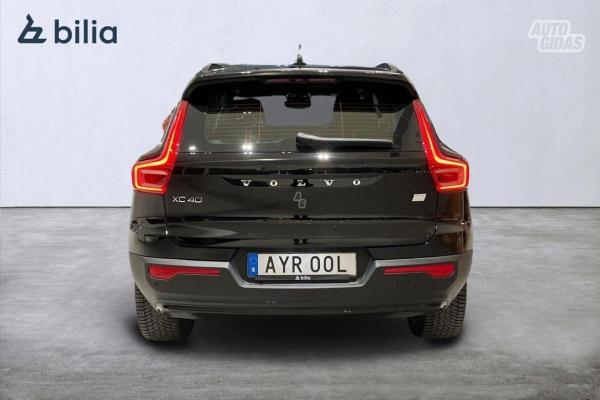 Melns Volvo XC40 2023 Kauņa, ar dzinēja tilpumu 0.00 L un nobraukumu 11 tūkst. km par 36684 €, foto 5 vietnē AUTOMOTO.COM.LV