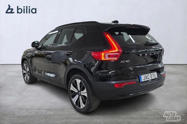 Melns Volvo XC40 2023 Kauņa, ar dzinēja tilpumu 0.00 L un nobraukumu 46 tūkst. km par 36589 €, foto 2 vietnē AUTOMOTO.COM.LV