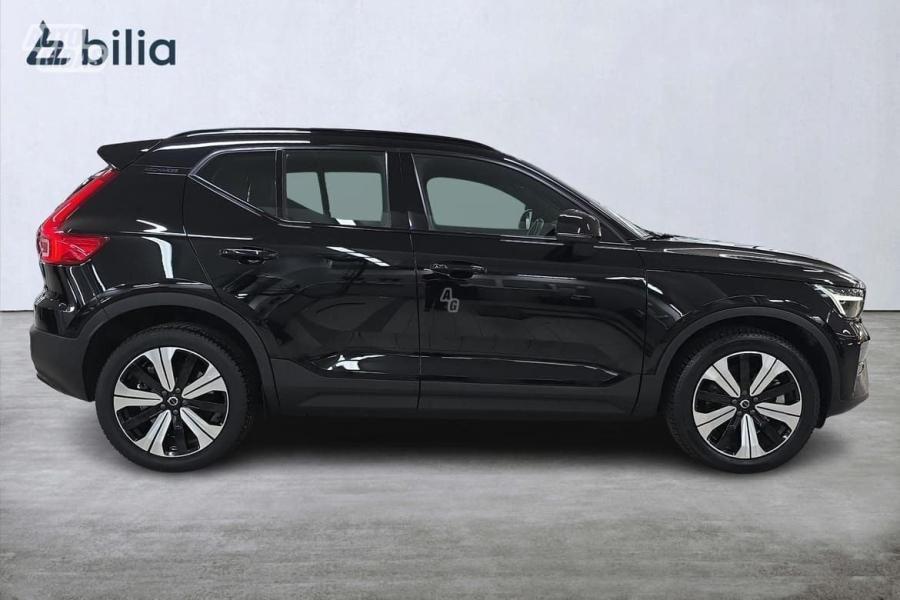 Black Volvo XC40 2023 in Kaunas, with an engine capacity of 0.00 L and mileage of 46 thousand km for 36589 €, photo 18 on AUTOMOTO.COM.LV