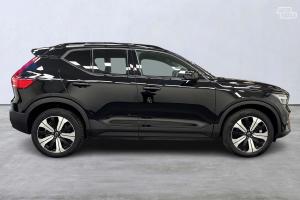 Melns Volvo XC40 2023 Kauņa, ar dzinēja tilpumu 0.00 L un nobraukumu 60 tūkst. km par 33735 €, foto 3 vietnē AUTOMOTO.COM.LV