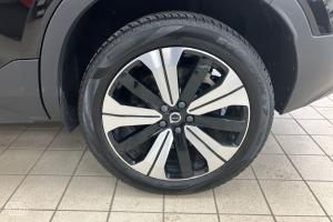 Melns Volvo XC40 2023 Kauņa, ar dzinēja tilpumu 0.00 L un nobraukumu 60 tūkst. km par 34233 €, foto 17 vietnē AUTOMOTO.COM.LV