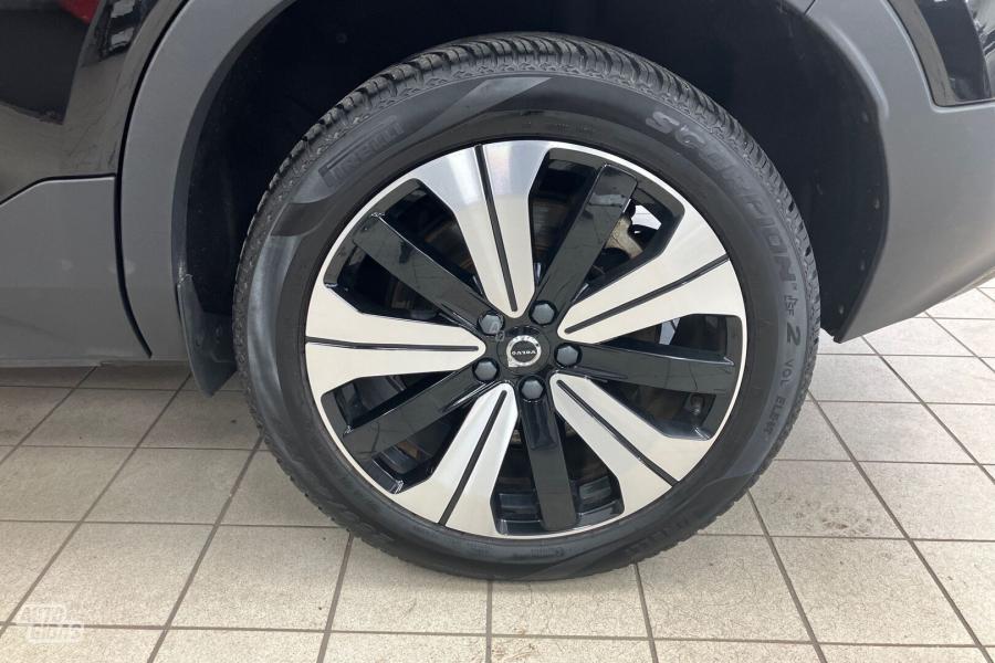 Melns Volvo XC40 2023 Kauņa, ar dzinēja tilpumu 0.00 L un nobraukumu 60 tūkst. km par 34233 €, foto 17 vietnē AUTOMOTO.COM.LV