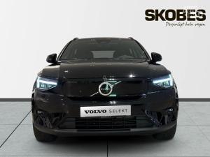 Black Volvo XC40 2023 in Kaunas, with an engine capacity of 0.00 L and mileage of 66 thousand km for 37212 €, photo 3 on AUTOMOTO.COM.LV