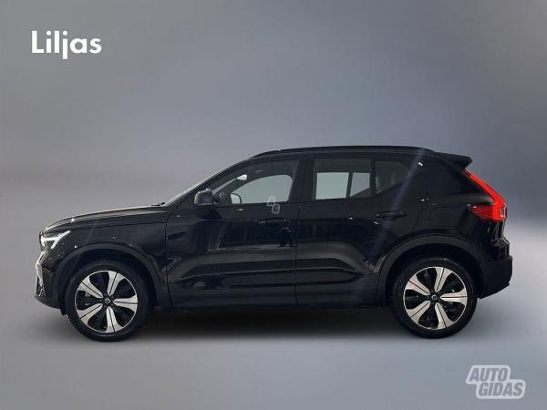 Black Volvo XC40 2023 in Kaunas, with an engine capacity of 0.00 L and mileage of 44 thousand km for 32204 €, photo 3 on AUTOMOTO.COM.LV
