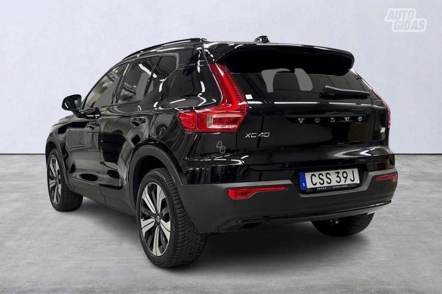 Black Volvo XC40 2023 in Kaunas, with an engine capacity of 0.00 L and mileage of 73 thousand km for 35402 €, photo 4 on AUTOMOTO.COM.LV