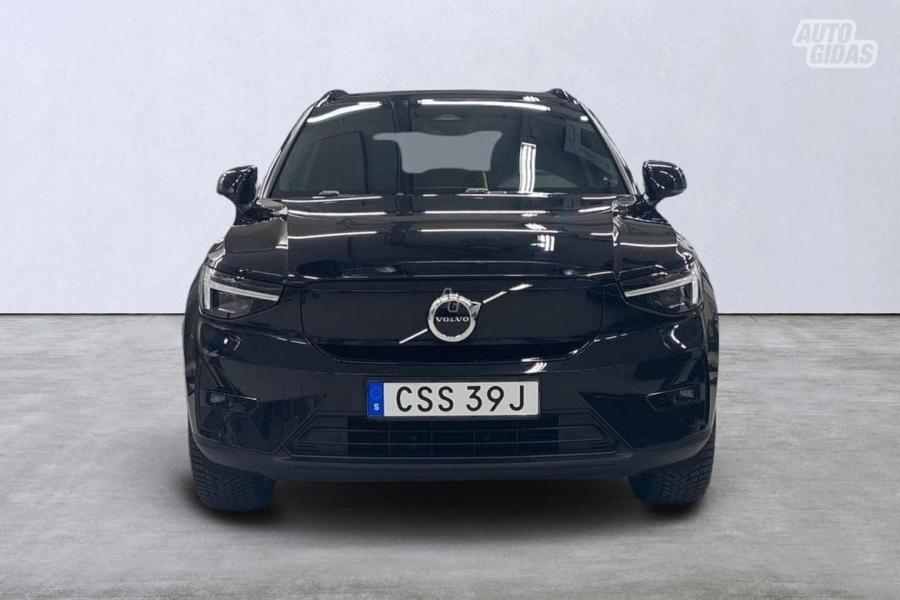 Black Volvo XC40 2023 in Kaunas, with an engine capacity of 0.00 L and mileage of 73 thousand km for 35402 €, photo 7 on AUTOMOTO.COM.LV