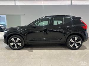 Melns Volvo XC40 2023 Kauņa, ar dzinēja tilpumu 0.00 L un nobraukumu 98 tūkst. km par 33385 €, foto 3 vietnē AUTOMOTO.COM.LV