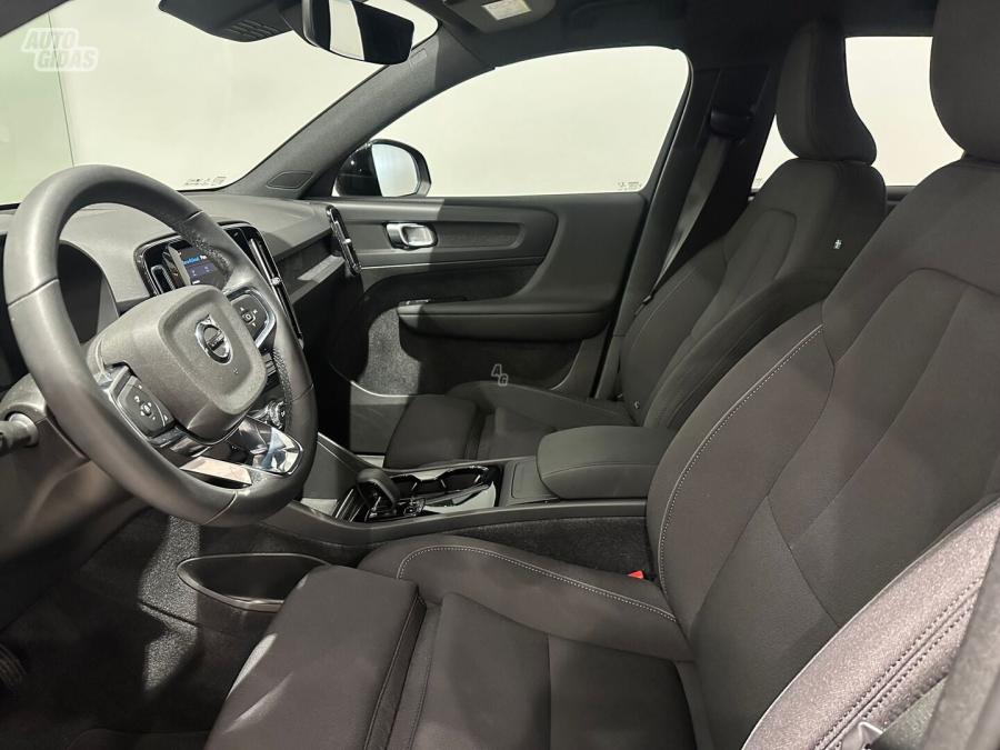 Melns Volvo XC40 2023 Kauņa, ar dzinēja tilpumu 0.00 L un nobraukumu 98 tūkst. km par 33385 €, foto 9 vietnē AUTOMOTO.COM.LV