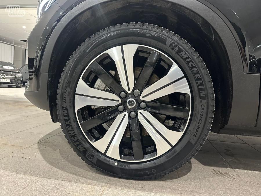 Melns Volvo XC40 2023 Kauņa, ar dzinēja tilpumu 0.00 L un nobraukumu 28 tūkst. km par 36441 €, foto 5 vietnē AUTOMOTO.COM.LV
