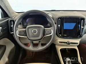 Черный Вольво XC40 2023 в Рига, объемом двигателя 2.00 л и пробегом 38 тыс. км за 31500 €, фото 8 на AUTOMOTO.COM.LV