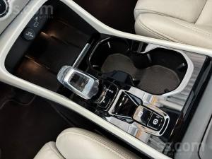 Черный Вольво XC40 2023 в Рига, объемом двигателя 2.00 л и пробегом 38 тыс. км за 31500 €, фото 17 на AUTOMOTO.COM.LV