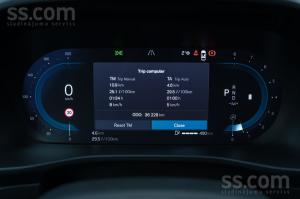 Black Volvo XC40 2023 in Riga, with an engine capacity of 2.00 L and mileage of 61 thousand km for 33900 €, photo 28 on AUTOMOTO.COM.LV