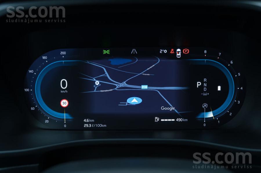 Black Volvo XC40 2023 in Riga, with an engine capacity of 2.00 L and mileage of 61 thousand km for 33900 €, photo 29 on AUTOMOTO.COM.LV
