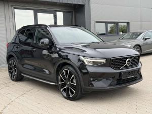 Черный Вольво XC40 2023 в Шяуляй, объемом двигателя 1.48 л и пробегом 141 тыс. км за 26990 €, фото 3 на AUTOMOTO.COM.LV