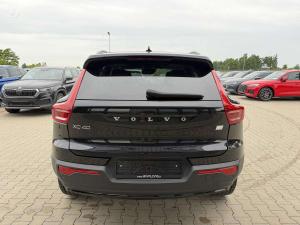 Черный Вольво XC40 2023 в Шяуляй, объемом двигателя 1.48 л и пробегом 141 тыс. км за 26990 €, фото 11 на AUTOMOTO.COM.LV