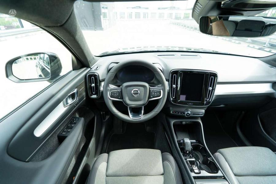 Melns Volvo XC40 2023 Viļņa, ar dzinēja tilpumu 1.97 L un nobraukumu 161 tūkst. km par 22264 €, foto 20 vietnē AUTOMOTO.COM.LV
