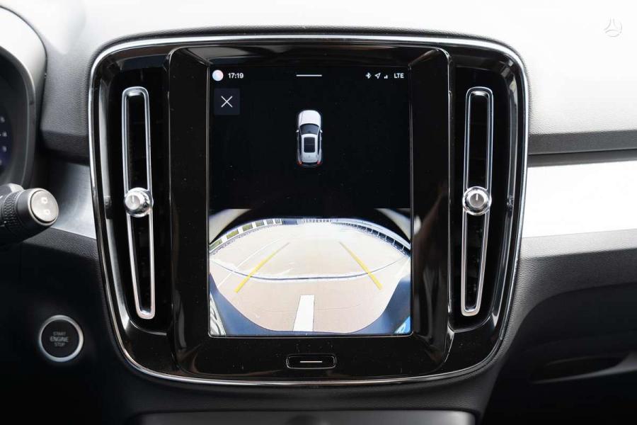 Melns Volvo XC40 2023 Viļņa, ar dzinēja tilpumu 1.97 L un nobraukumu 161 tūkst. km par 22264 €, foto 34 vietnē AUTOMOTO.COM.LV