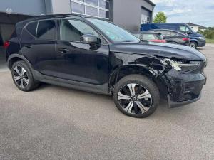 Black Volvo XC40 2023 in Prienai, with an engine capacity of 0.00 L and mileage of 35 thousand km for 23500 €, photo 3 on AUTOMOTO.COM.LV