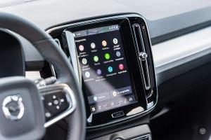Black Volvo XC40 2023 in Vilnius, with an engine capacity of 1.97 L and mileage of 161 thousand km for 22300 €, photo 21 on AUTOMOTO.COM.LV