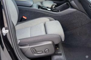 Black Volvo XC40 2023 in Vilnius, with an engine capacity of 1.97 L and mileage of 161 thousand km for 22300 €, photo 28 on AUTOMOTO.COM.LV